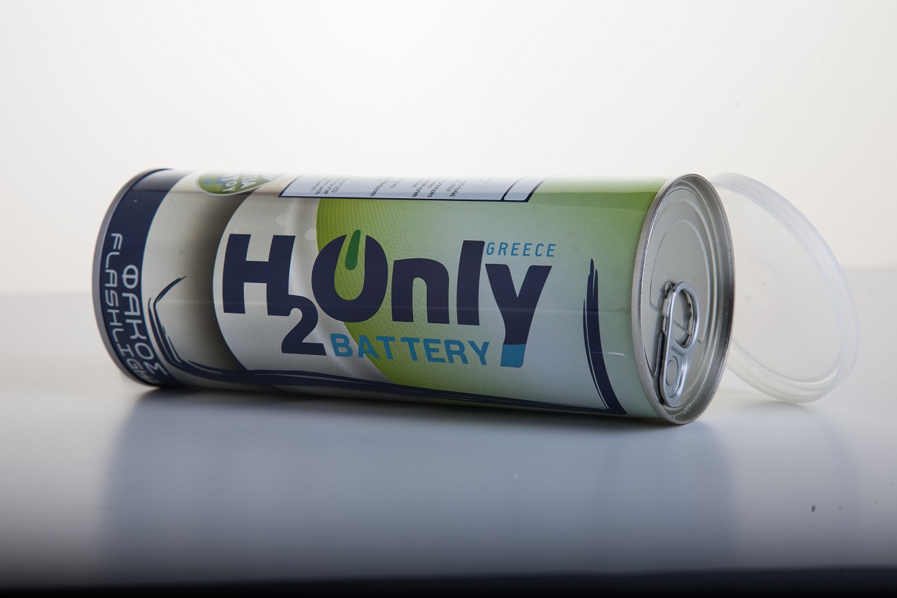 H2OnlyBattery. Ο διαφορετικός φακός "έκτακτης ανάγκης" που λειτουργεί ...